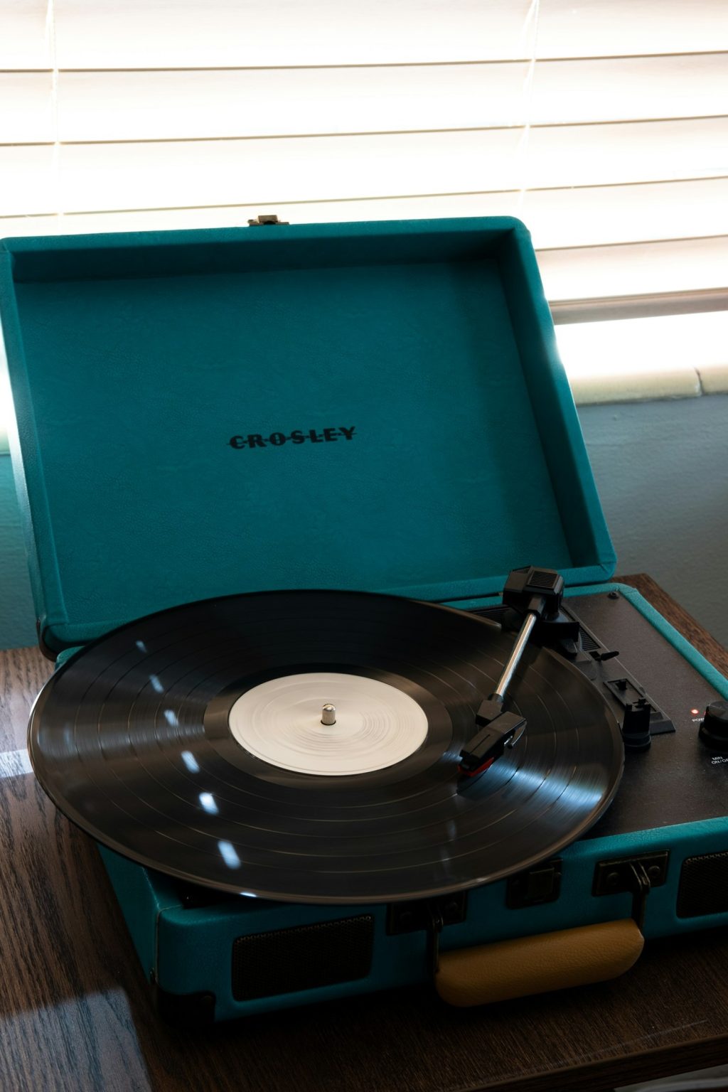 The Evolution of Vinyl: A Deep Dive into the Early History of Records ...